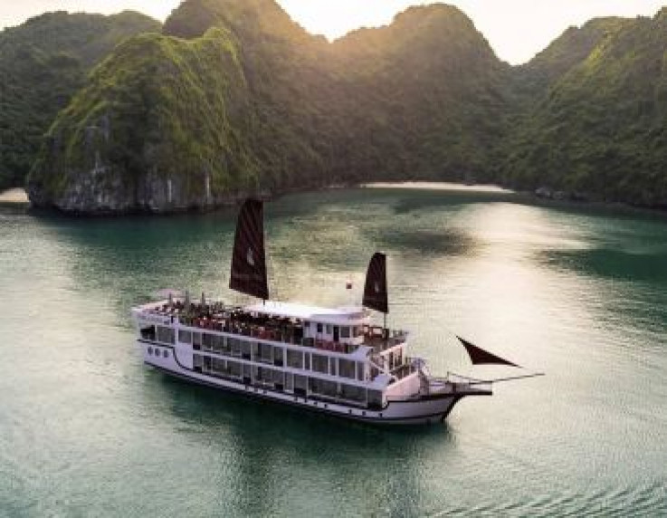 Dora Cruise Halong Bay | Vietnam Escape Tours